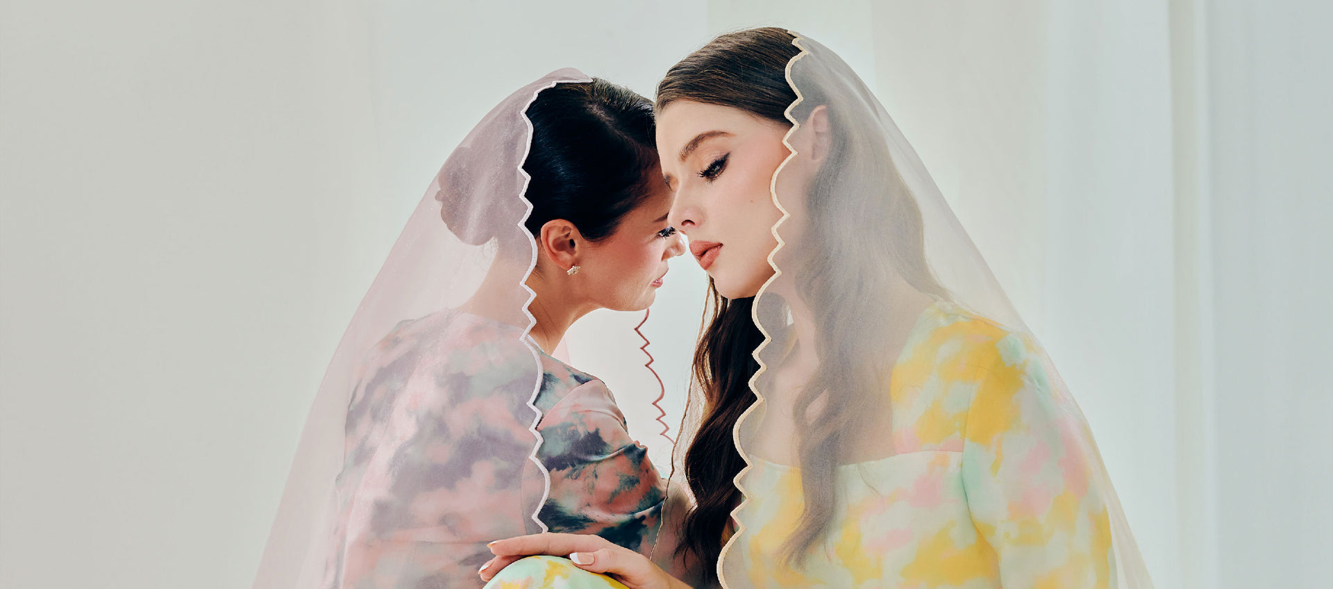 Cakenis | Online Fashion | Scarves | Shapewear